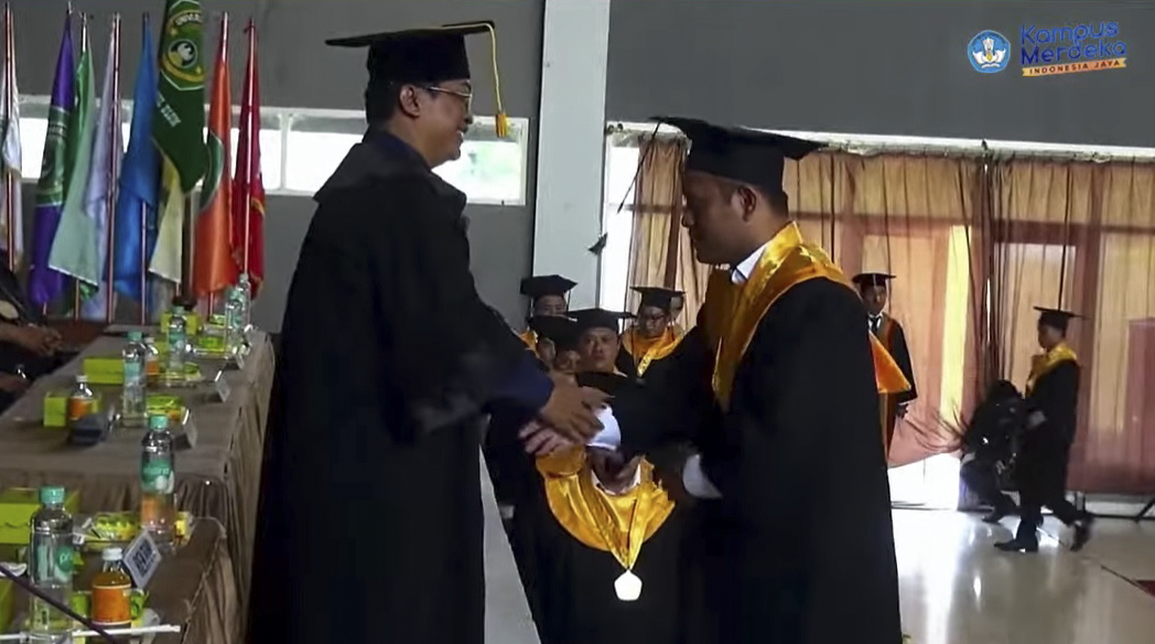 Wisuda Sarjana & Pascasarjana Periode II Tahun Akademik 2022/2023 ...